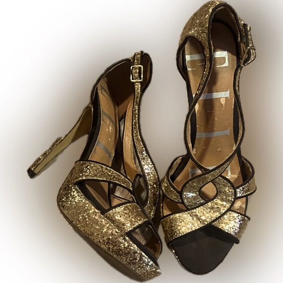 Elle | Shoes | Elle Gold Glitter Heels Size 8 | Poshmark